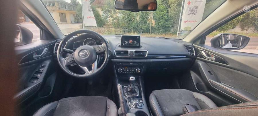 White Mazda 3 2016 in Taurage, with an engine capacity of 1.50 L and mileage of 171 thousand km for 4900 €, photo 12 on AUTOMOTO.COM.LV