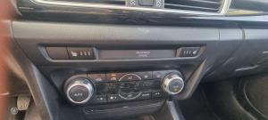 White Mazda 3 2016 in Taurage, with an engine capacity of 1.50 L and mileage of 171 thousand km for 4900 €, photo 18 on AUTOMOTO.COM.LV