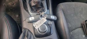 White Mazda 3 2016 in Taurage, with an engine capacity of 1.50 L and mileage of 171 thousand km for 4900 €, photo 20 on AUTOMOTO.COM.LV