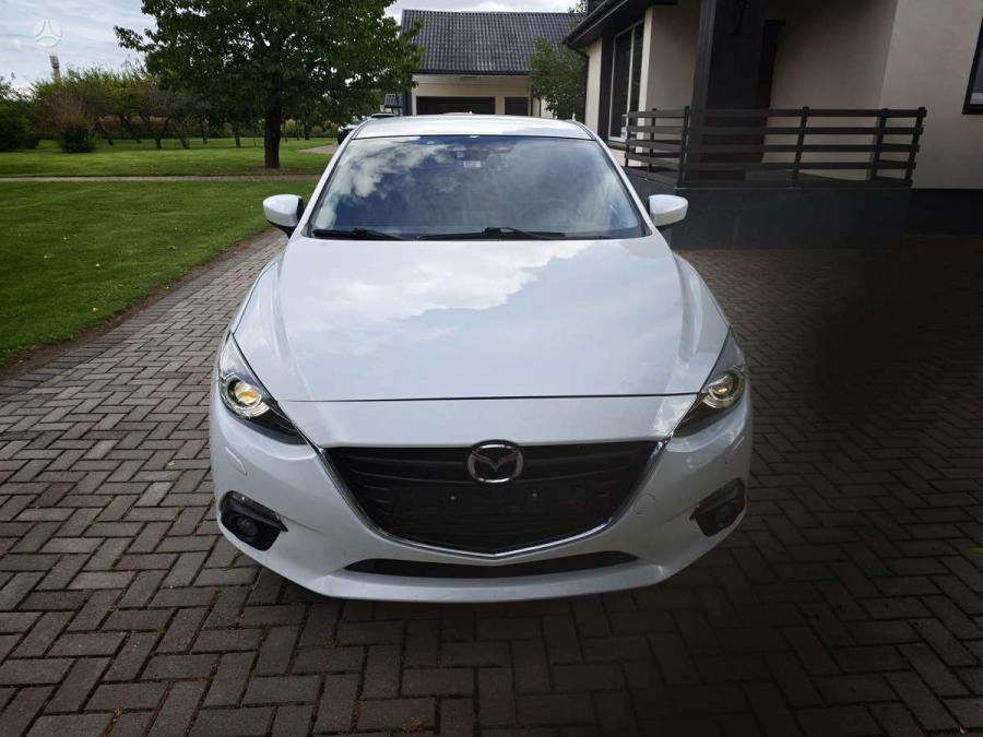 Balts Mazda 3 2017 Šauļi, ar dzinēja tilpumu 1.50 L un nobraukumu 186 tūkst. km par 8750 €, foto 4 vietnē AUTOMOTO.COM.LV
