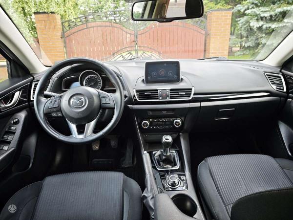 White Mazda 3 2017 in Siauliai, with an engine capacity of 1.50 L and mileage of 186 thousand km for 8750 €, photo 9 on AUTOMOTO.COM.LV