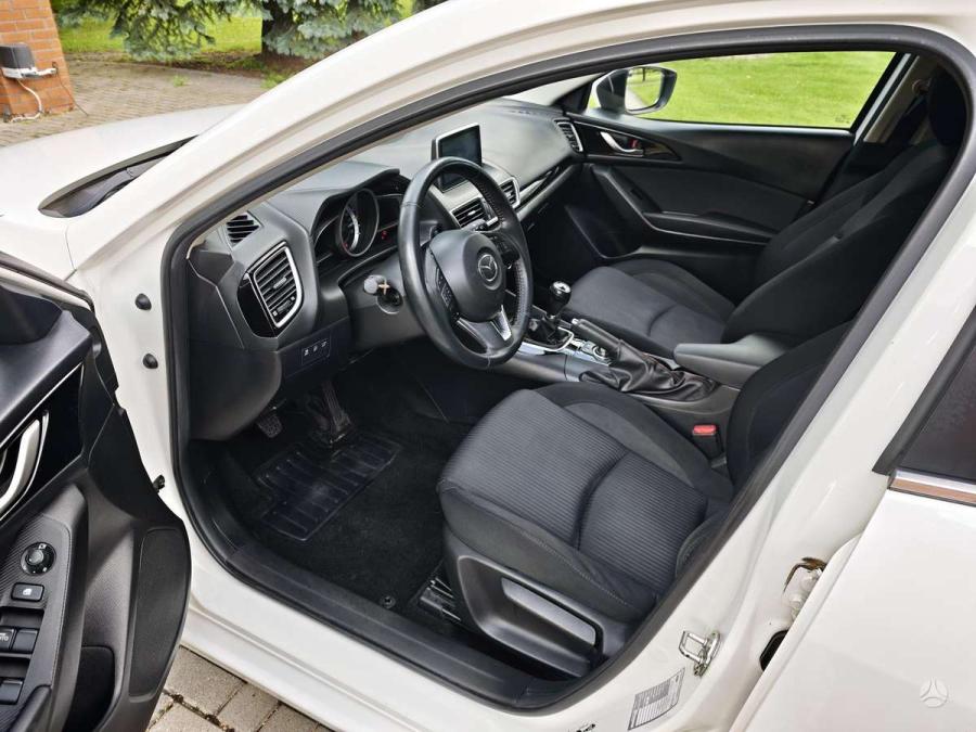 Balts Mazda 3 2017 Šauļi, ar dzinēja tilpumu 1.50 L un nobraukumu 186 tūkst. km par 8750 €, foto 11 vietnē AUTOMOTO.COM.LV