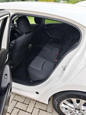 Balts Mazda 3 2017 Šauļi, ar dzinēja tilpumu 1.50 L un nobraukumu 186 tūkst. km par 8750 €, foto 12 vietnē AUTOMOTO.COM.LV