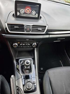 Balts Mazda 3 2017 Šauļi, ar dzinēja tilpumu 1.50 L un nobraukumu 186 tūkst. km par 8750 €, foto 16 vietnē AUTOMOTO.COM.LV