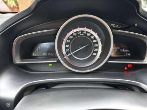 Balts Mazda 3 2017 Šauļi, ar dzinēja tilpumu 1.50 L un nobraukumu 186 tūkst. km par 8750 €, foto 19 vietnē AUTOMOTO.COM.LV