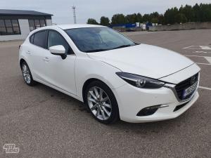 Balts Mazda 3 2017 Panevēža, ar dzinēja tilpumu 1.50 L un nobraukumu 52 tūkst. km par 5900 €, foto  vietnē AUTOMOTO.COM.LV