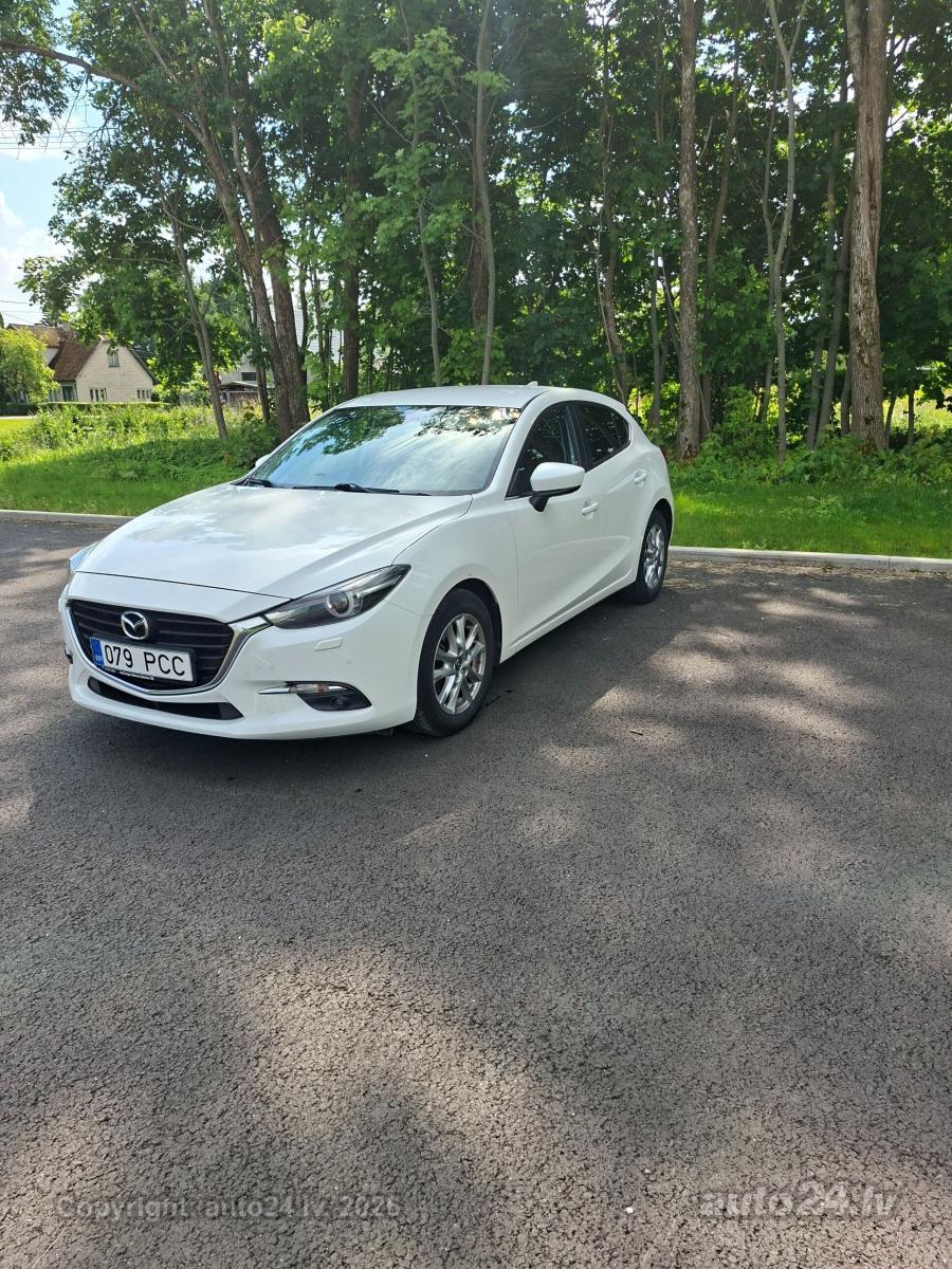 White Mazda 3 2018 in Rakvere, with an engine capacity of 2.00 L and mileage of 115 thousand km for 11900 €, photo 3 on AUTOMOTO.COM.LV