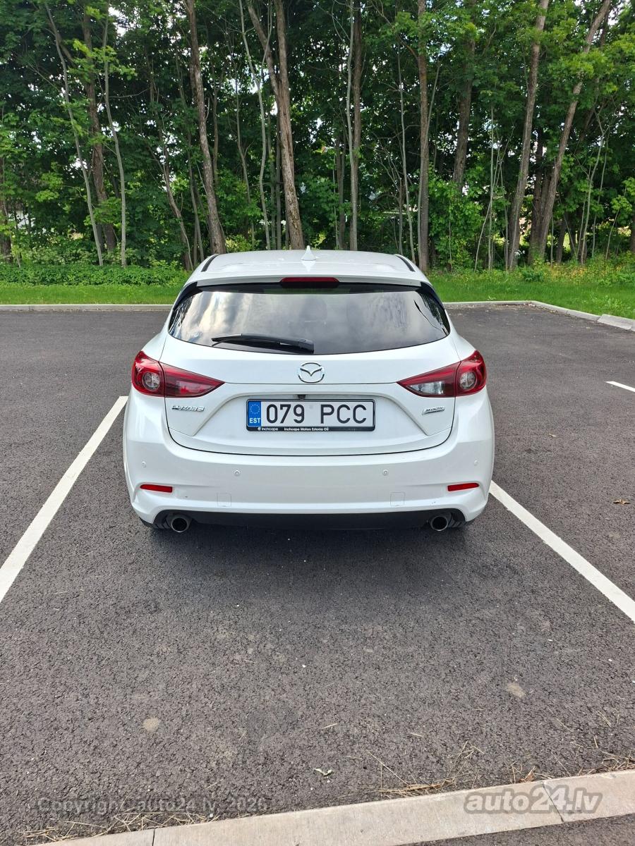 White Mazda 3 2018 in Rakvere, with an engine capacity of 2.00 L and mileage of 115 thousand km for 11900 €, photo 7 on AUTOMOTO.COM.LV