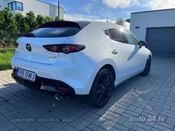 Balts Mazda 3 2020 Tallina, ar dzinēja tilpumu 2.00 L un nobraukumu 28 tūkst. km par 22500 €, foto 2 vietnē AUTOMOTO.COM.LV
