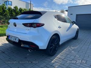 Balts Mazda 3 2020 Tallina, ar dzinēja tilpumu 2.00 L un nobraukumu 28 tūkst. km par 22500 €, foto 3 vietnē AUTOMOTO.COM.LV