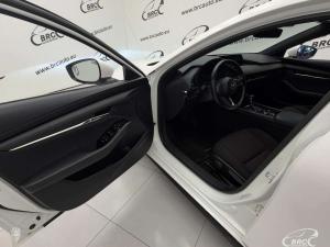 Balts Mazda 3 2021 Viļņa, ar dzinēja tilpumu 2.00 L un nobraukumu 64 tūkst. km par 17499 €, foto 20 vietnē AUTOMOTO.COM.LV