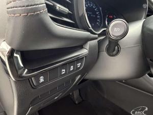 White Mazda 3 2021 in Vilnius, with an engine capacity of 2.00 L and mileage of 64 thousand km for 16999 €, photo 27 on AUTOMOTO.COM.LV