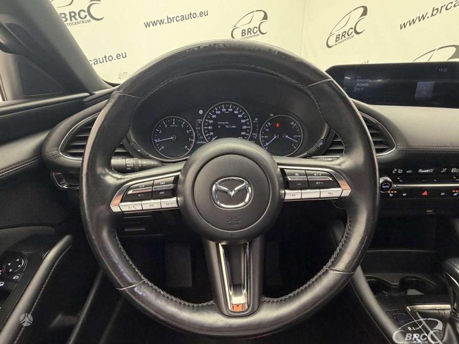 White Mazda 3 2021 in Vilnius, with an engine capacity of 2.00 L and mileage of 64 thousand km for 16999 €, photo 30 on AUTOMOTO.COM.LV