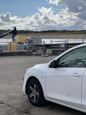 White Mazda 3 2009 in Kaunas, with an engine capacity of 2.00 L and mileage of 242 thousand km for 2200 €, photo 7 on AUTOMOTO.COM.LV