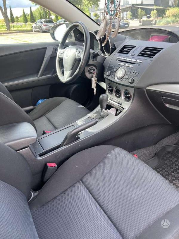 Balts Mazda 3 2009 Kauņa, ar dzinēja tilpumu 2.00 L un nobraukumu 242 tūkst. km par 2200 €, foto 10 vietnē AUTOMOTO.COM.LV