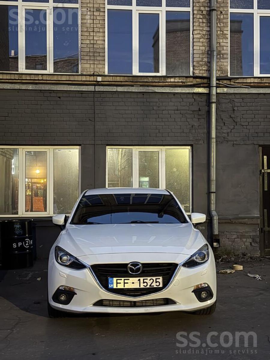 White Mazda 3 2015 in Riga, with an engine capacity of 2.20 L and mileage of 321 thousand km for 5000 €, photo 11 on AUTOMOTO.COM.LV