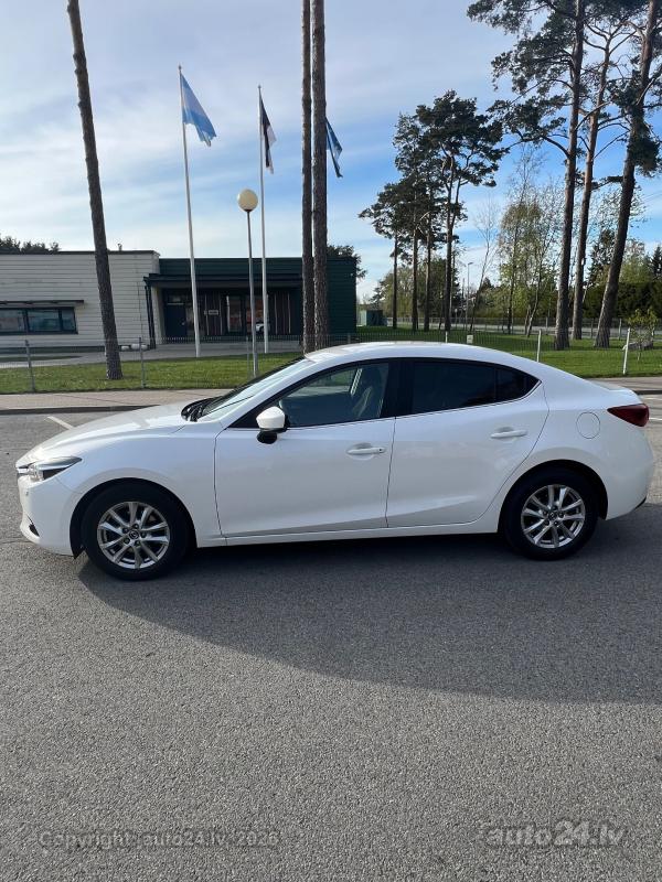 White Mazda 3 2017 in Tallinn, with an engine capacity of 2.00 L and mileage of 89 thousand km for 11990 €, photo 2 on AUTOMOTO.COM.LV