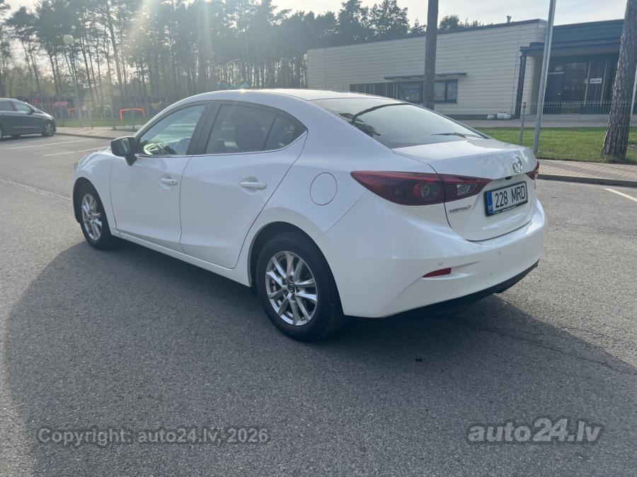 Balts Mazda 3 2017 Tallina, ar dzinēja tilpumu 2.00 L un nobraukumu 89 tūkst. km par 11990 €, foto 4 vietnē AUTOMOTO.COM.LV