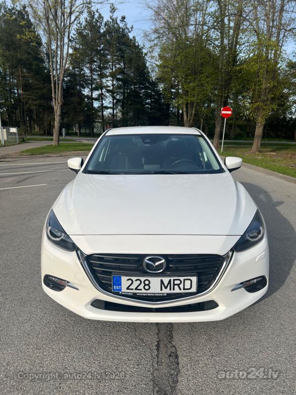 White Mazda 3 2017 in Tallinn, with an engine capacity of 2.00 L and mileage of 89 thousand km for 11990 €, photo 5 on AUTOMOTO.COM.LV