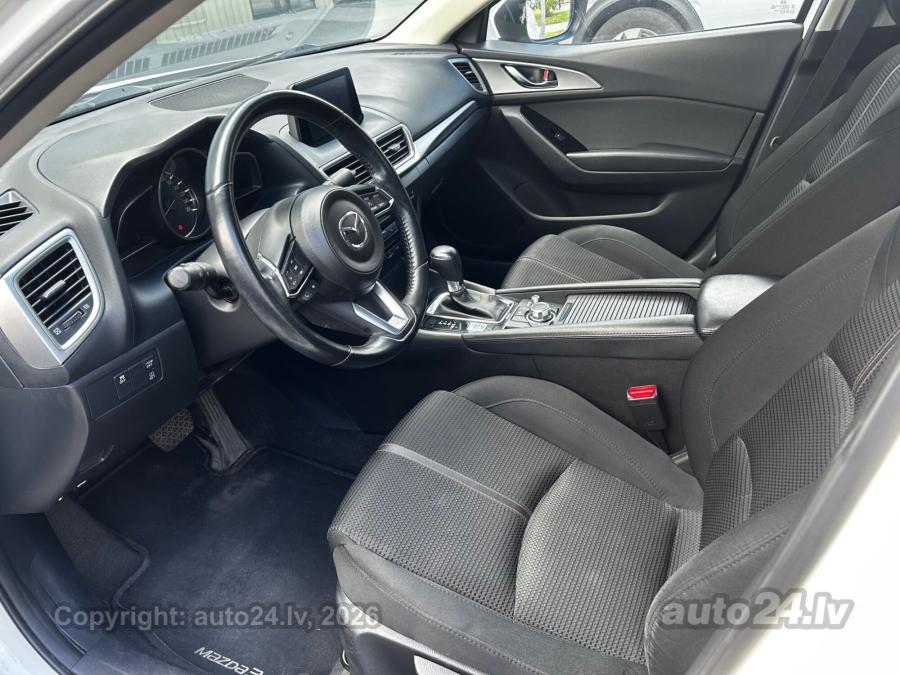 Balts Mazda 3 2017 Tallina, ar dzinēja tilpumu 2.00 L un nobraukumu 89 tūkst. km par 11990 €, foto 11 vietnē AUTOMOTO.COM.LV