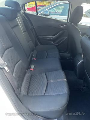 Balts Mazda 3 2017 Tallina, ar dzinēja tilpumu 2.00 L un nobraukumu 89 tūkst. km par 11990 €, foto 13 vietnē AUTOMOTO.COM.LV