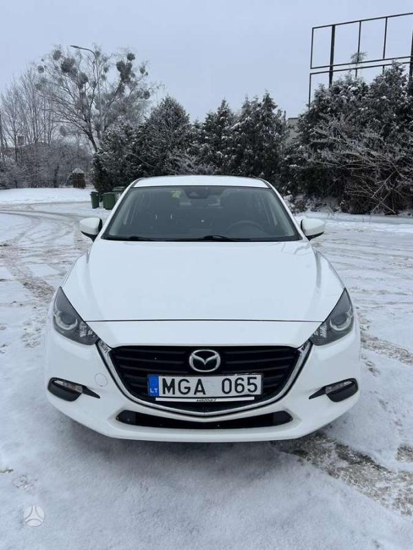 White Mazda 3 2018 in Kaunas, with an engine capacity of 2.00 L and mileage of 179 thousand km for 8500 €, photo 1 on AUTOMOTO.COM.LV