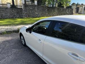 Balts Mazda 3 2018 Viļņa, ar dzinēja tilpumu 2.00 L un nobraukumu 75 tūkst. km par 15250 €, foto 8 vietnē AUTOMOTO.COM.LV