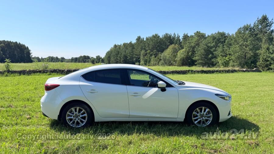 Balts Mazda 3 2018 Kuresāre, ar dzinēja tilpumu 2.00 L un nobraukumu 101 tūkst. km par 11000 €, foto 4 vietnē AUTOMOTO.COM.LV