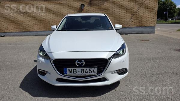 White Mazda 3 2019 in Limbazi, with an engine capacity of 2.00 L and mileage of 149 thousand km for 13550 €, photo 2 on AUTOMOTO.COM.LV