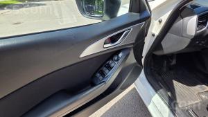 Balts Mazda 3 2019 Limbaži, ar dzinēja tilpumu 2.00 L un nobraukumu 149 tūkst. km par 13550 €, foto 12 vietnē AUTOMOTO.COM.LV