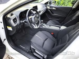 Balts Mazda 3 2019 Tallina, ar dzinēja tilpumu 2.00 L un nobraukumu 72 tūkst. km par 17600 €, foto 18 vietnē AUTOMOTO.COM.LV