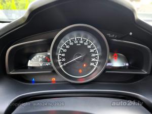 Balts Mazda 3 2019 Tallina, ar dzinēja tilpumu 2.00 L un nobraukumu 72 tūkst. km par 17600 €, foto 27 vietnē AUTOMOTO.COM.LV