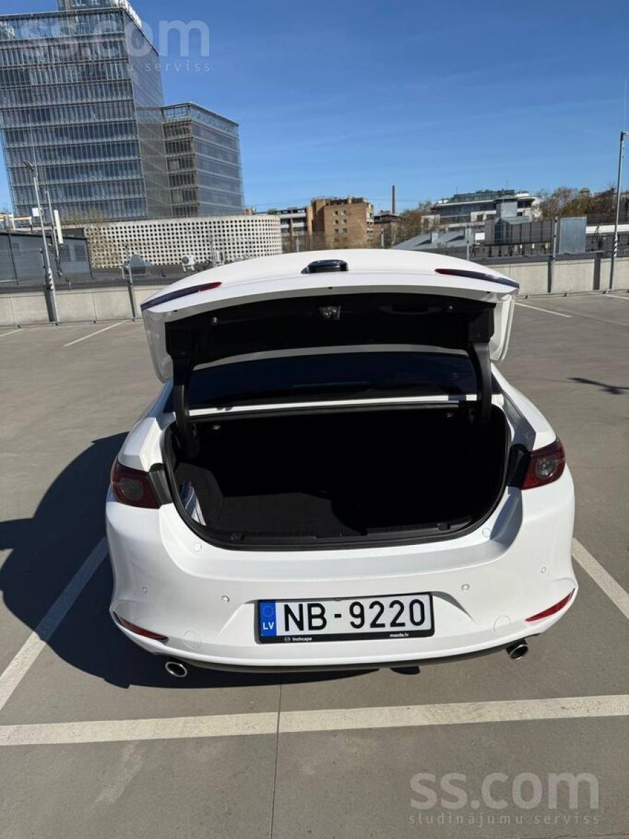 Balts Mazda 3 2022 Rīga, ar dzinēja tilpumu 2.00 L un nobraukumu 47 tūkst. km par 18900 €, foto 9 vietnē AUTOMOTO.COM.LV