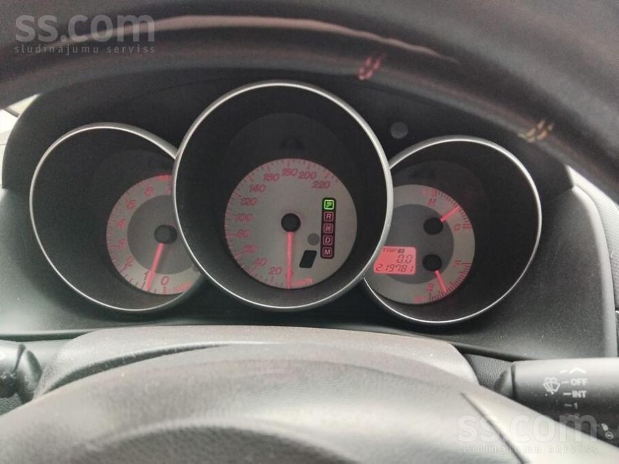 Dzeltens Mazda 3 2007 Jelgava, ar dzinēja tilpumu 1.60 L un nobraukumu 220 tūkst. km par 1250 €, foto 6 vietnē AUTOMOTO.COM.LV