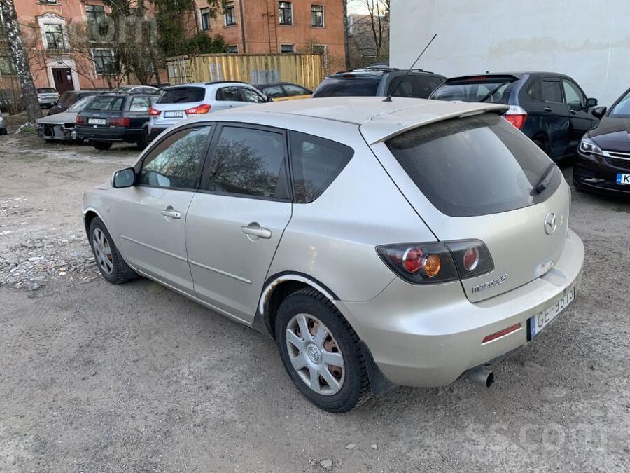 Dzeltens Mazda 3 2006 Rīga, ar dzinēja tilpumu 1.60 L un nobraukumu 198 tūkst. km par 1000 €, foto 5 vietnē AUTOMOTO.COM.LV