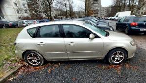 Yellow Mazda 3 2008 in Vilnius, with an engine capacity of 1.60 L and mileage of 172 thousand km for 450 €, photo 4 on AUTOMOTO.COM.LV