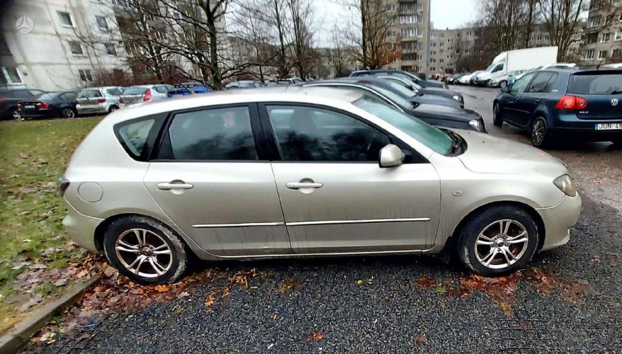 Yellow Mazda 3 2008 in Vilnius, with an engine capacity of 1.60 L and mileage of 172 thousand km for 450 €, photo 4 on AUTOMOTO.COM.LV