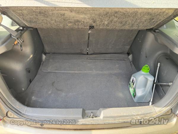 Мазда 323 1998 в Нарва, объемом двигателя 1.50 л и пробегом 160 тыс. км за 2700 €, фото 10 на AUTOMOTO.COM.LV