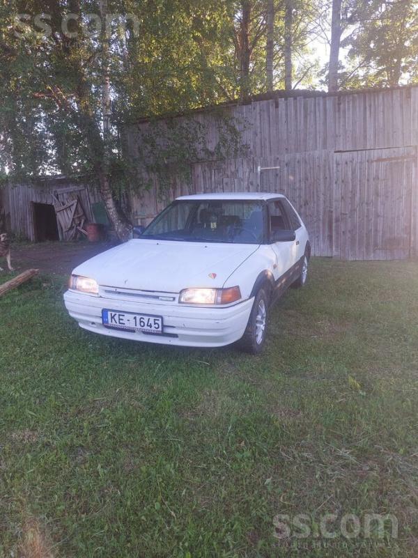 Balts Mazda 323 1993 Ogre, ar dzinēja tilpumu 1.30 L un nobraukumu 250 tūkst. km par 300 €, foto 1 vietnē AUTOMOTO.COM.LV