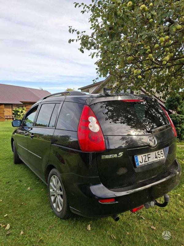 Black Mazda 5 2005 in Varena, with an engine capacity of 1.80 L and mileage of 185 thousand km for 600 €, photo 3 on AUTOMOTO.COM.LV