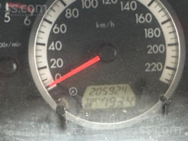 Black Mazda 5 2007 in Liepaja, with an engine capacity of 2.00 L and mileage of 206 thousand km for 1500 €, photo 6 on AUTOMOTO.COM.LV