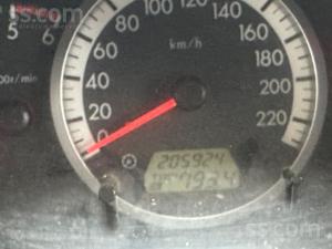 Black Mazda 5 2007 in Liepaja, with an engine capacity of 2.00 L and mileage of 206 thousand km for 1500 €, photo 6 on AUTOMOTO.COM.LV