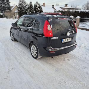 Black Mazda 5 2008 in Bauska, with an engine capacity of 2.00 L and mileage of 416 thousand km for 1500 €, photo 3 on AUTOMOTO.COM.LV