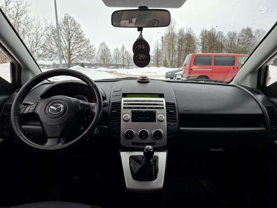 Melns Mazda 5 2008 Šauļi, ar dzinēja tilpumu 2.00 L un nobraukumu 350 tūkst. km par 1499 €, foto 8 vietnē AUTOMOTO.COM.LV