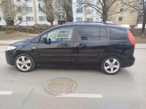 Black Mazda 5 2008 in Vilnius, with an engine capacity of 2.00 L and mileage of 260 thousand km for 1700 €, photo 6 on AUTOMOTO.COM.LV
