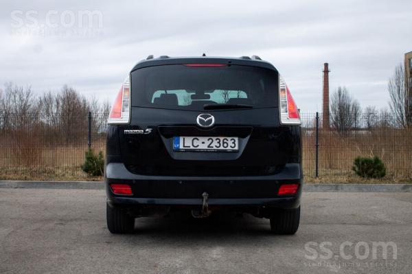 Мазда 5 2008 в Елгава на AUTOMOTO.COM.LV Черный Мазда 5 2008 в Елгава, объемом двигателя 2.00 л и пробегом 302 тыс. км за 2500 €, фото 6 на AUTOMOTO.COM.LV