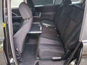 Black Mazda 5 2011 in Marijampole, with an engine capacity of 1.56 L and mileage of 237 thousand km for 3950 €, photo 19 on AUTOMOTO.COM.LV