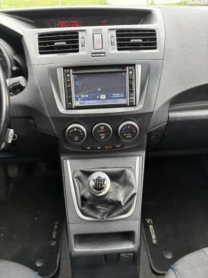 Melns Mazda 5 2012 Daugavpils, ar dzinēja tilpumu 1.60 L un nobraukumu 275 tūkst. km par 3450 €, foto 12 vietnē AUTOMOTO.COM.LV