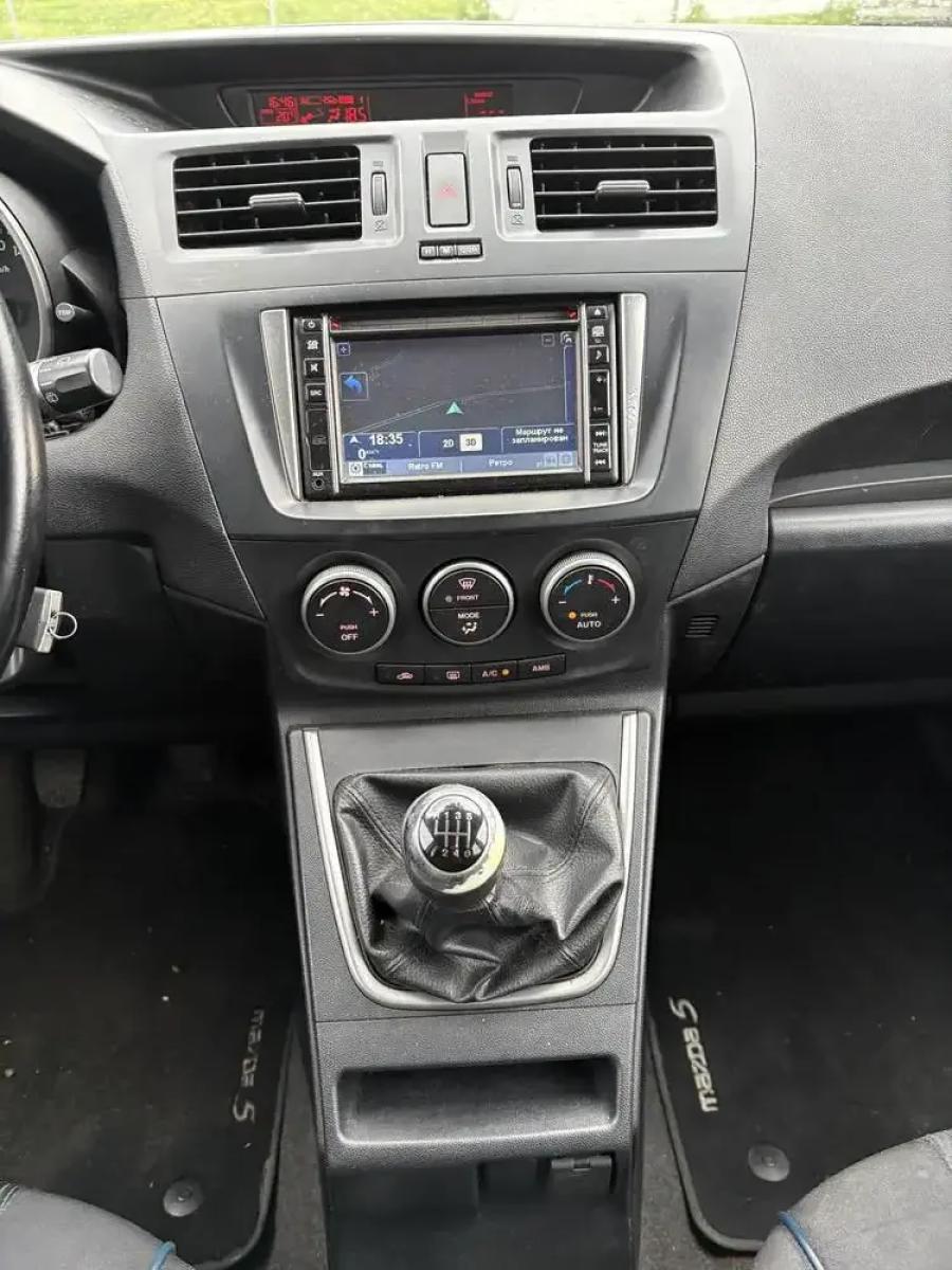 Melns Mazda 5 2012 Daugavpils, ar dzinēja tilpumu 1.60 L un nobraukumu 275 tūkst. km par 3450 €, foto 12 vietnē AUTOMOTO.COM.LV