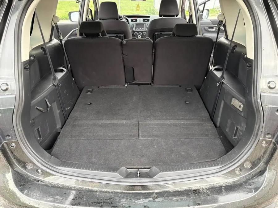 Melns Mazda 5 2012 Daugavpils, ar dzinēja tilpumu 1.60 L un nobraukumu 275 tūkst. km par 3450 €, foto 30 vietnē AUTOMOTO.COM.LV